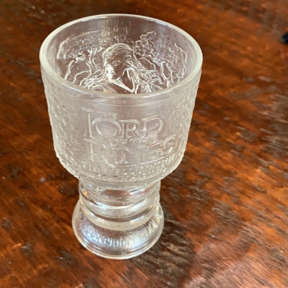 New Line Productions | Other | Lord Of The Rings Glass Goblet Anwen The ...